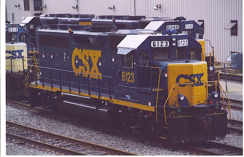 CSX GP40-2 #6123 idles at Bryan Park Engine Terminal
